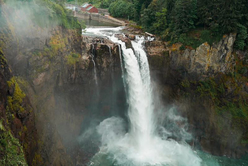 Must-See Washington Waterfalls - Lively by Laura